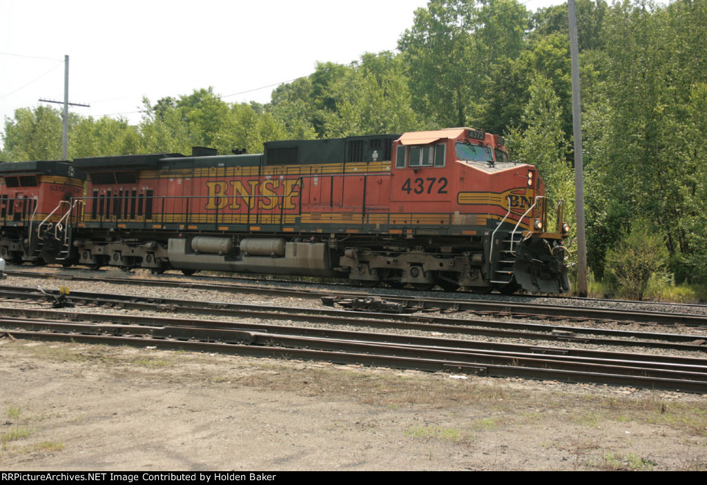 BNSF 4372